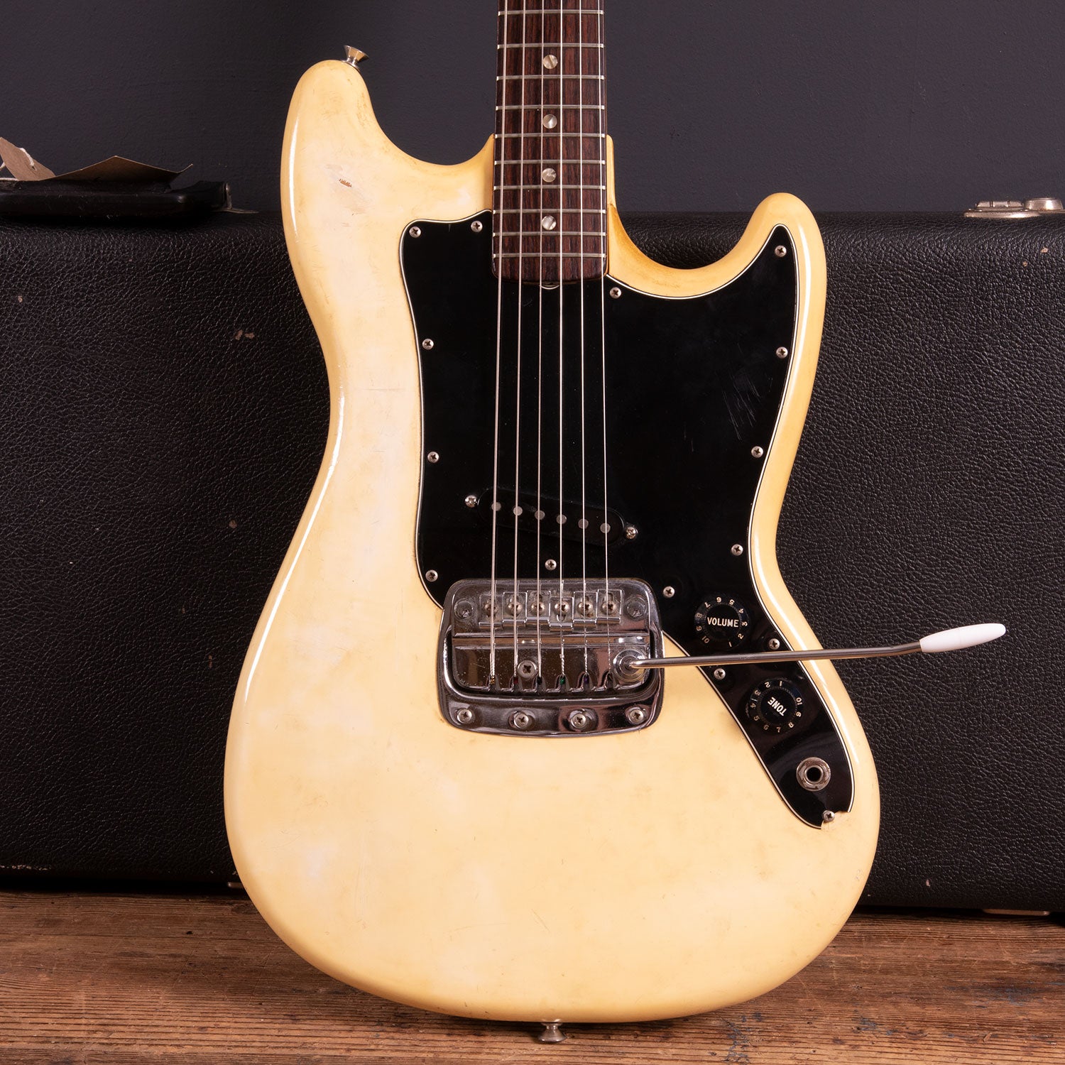 1978 Fender Bronco, White – Vintage 'n' Rare Guitars